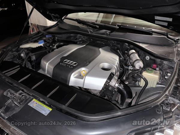 Grey Audi Q7 2015 in Tallinn, with an engine capacity of 3.00 L and mileage of 280 thousand km for 17900 €, photo 7 on AUTOMOTO.COM.LV