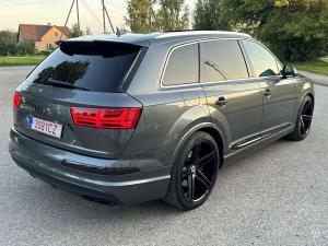 Grey Audi Q7 2015 in Vilkaviskis, with an engine capacity of 2.97 L and mileage of 221 thousand km for 26000 €, photo 11 on AUTOMOTO.COM.LV