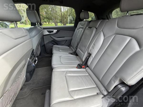 Grey Audi Q7 2015 in Riga, with an engine capacity of 3.00 L and mileage of 280 thousand km for 18250 €, photo 9 on AUTOMOTO.COM.LV