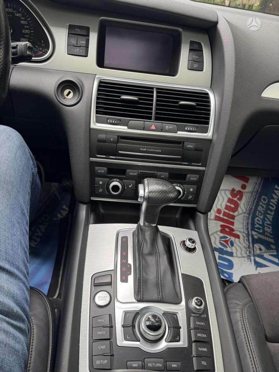 Pelēks Audi Q7 2015 Viļņa, ar dzinēja tilpumu 2.97 L un nobraukumu 236 tūkst. km par 15700 €, foto 20 vietnē AUTOMOTO.COM.LV