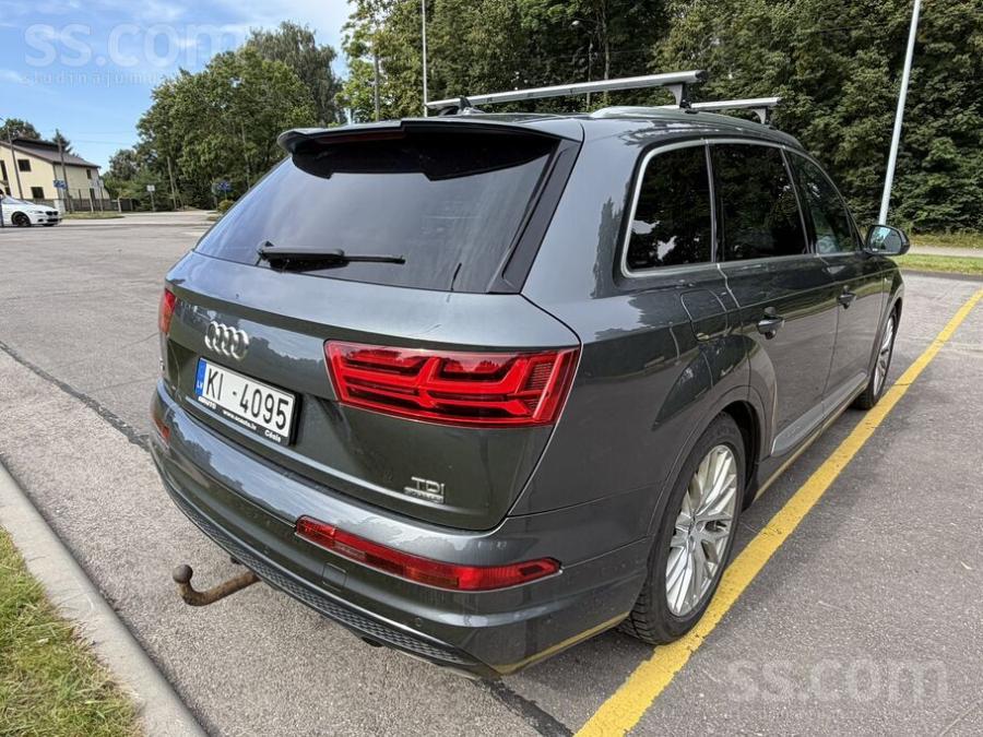 Grey Audi Q7 2015 in Riga, with an engine capacity of 3.00 L and mileage of 275 thousand km for 17950 €, photo 5 on AUTOMOTO.COM.LV