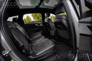 Grey Audi Q7 2015 in Jelgava, with an engine capacity of 3.00 L and mileage of 0 thousand km for 26400 €, photo 9 on AUTOMOTO.COM.LV