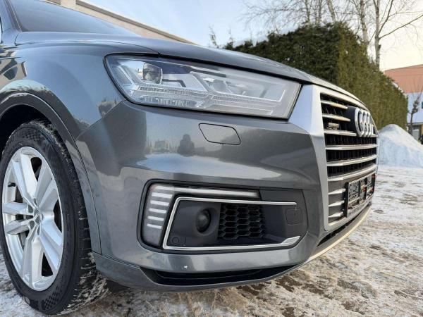 Pelēks Audi Q7 2016 Pērnava, ar dzinēja tilpumu 2.97 L un nobraukumu 197 tūkst. km par 23800 €, foto 3 vietnē AUTOMOTO.COM.LV