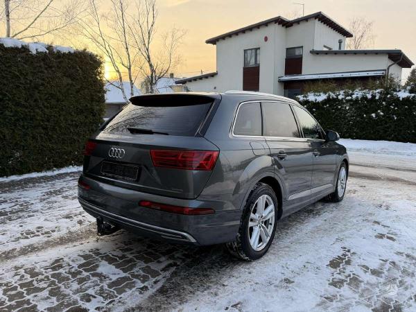 Pelēks Audi Q7 2016 Pērnava, ar dzinēja tilpumu 2.97 L un nobraukumu 197 tūkst. km par 23800 €, foto 4 vietnē AUTOMOTO.COM.LV