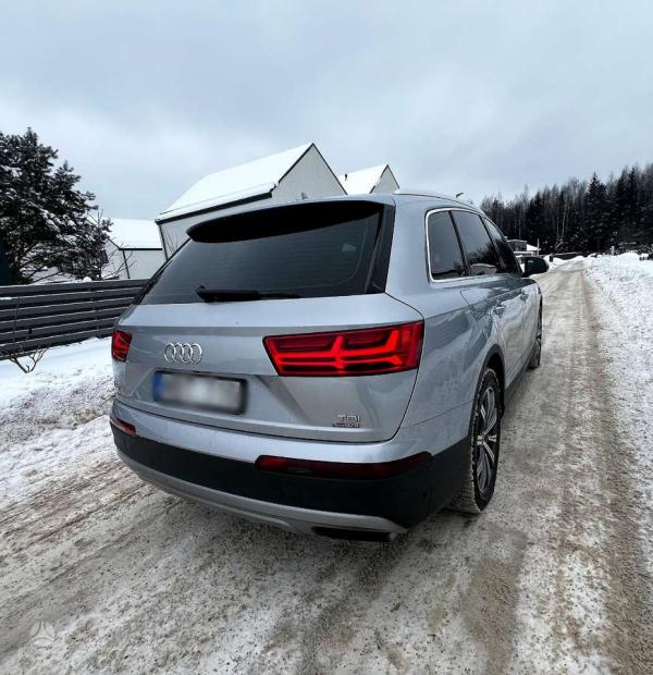 Pelēks Audi Q7 2016 Viļņa, ar dzinēja tilpumu 3.00 L un nobraukumu 280 tūkst. km par 21500 €, foto 4 vietnē AUTOMOTO.COM.LV