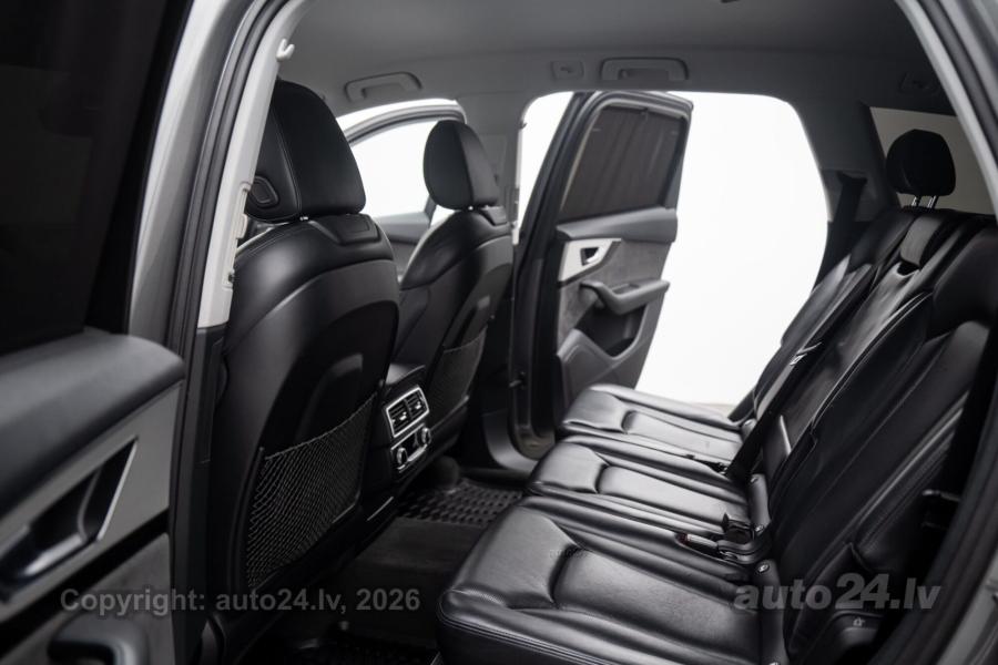 Grey Audi Q7 2016 in Tallinn, with an engine capacity of 3.00 L and mileage of 234 thousand km for 22899 €, photo 9 on AUTOMOTO.COM.LV