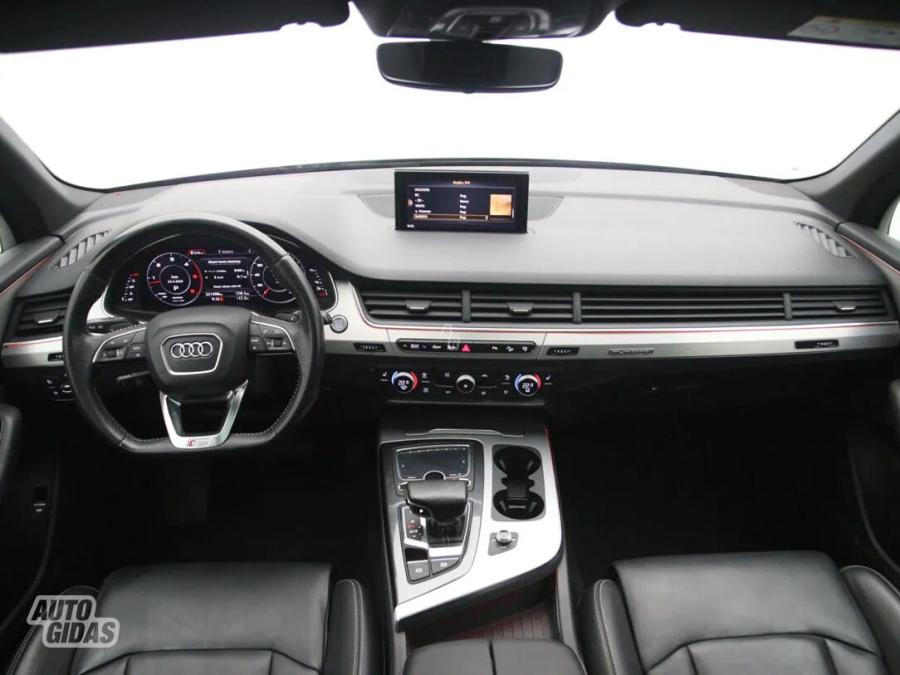 Grey Audi Q7 2016 in Vilnius, with an engine capacity of 3.00 L and mileage of 221 thousand km for 25999 €, photo 3 on AUTOMOTO.COM.LV