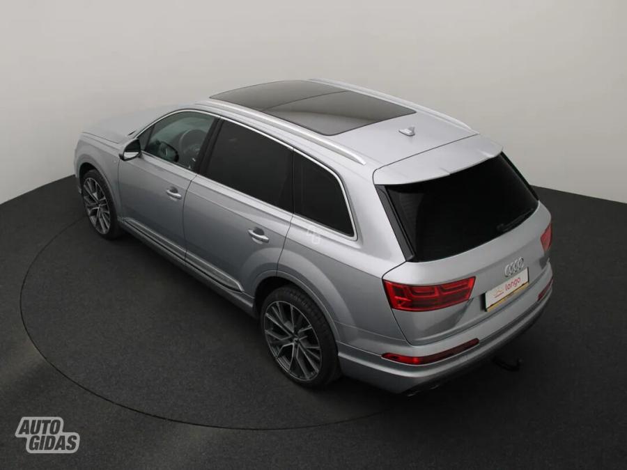 Grey Audi Q7 2016 in Vilnius, with an engine capacity of 3.00 L and mileage of 221 thousand km for 25999 €, photo 13 on AUTOMOTO.COM.LV