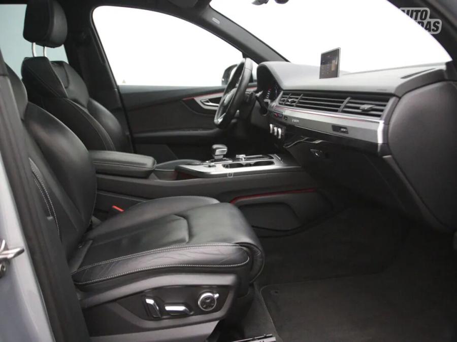 Grey Audi Q7 2016 in Vilnius, with an engine capacity of 3.00 L and mileage of 221 thousand km for 25999 €, photo 15 on AUTOMOTO.COM.LV