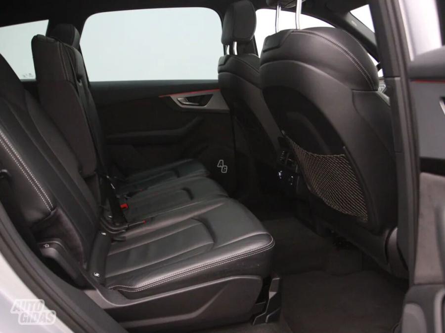 Grey Audi Q7 2016 in Vilnius, with an engine capacity of 3.00 L and mileage of 221 thousand km for 25999 €, photo 16 on AUTOMOTO.COM.LV