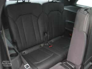 Grey Audi Q7 2016 in Vilnius, with an engine capacity of 3.00 L and mileage of 221 thousand km for 25999 €, photo 17 on AUTOMOTO.COM.LV