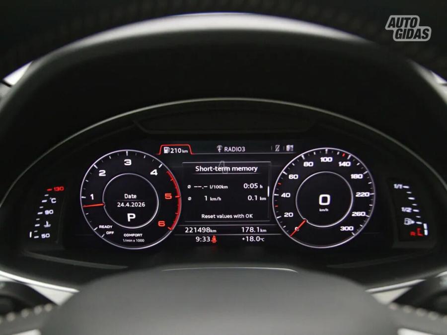 Grey Audi Q7 2016 in Vilnius, with an engine capacity of 3.00 L and mileage of 221 thousand km for 25999 €, photo 21 on AUTOMOTO.COM.LV