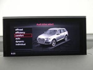 Grey Audi Q7 2016 in Vilnius, with an engine capacity of 3.00 L and mileage of 221 thousand km for 25999 €, photo 35 on AUTOMOTO.COM.LV