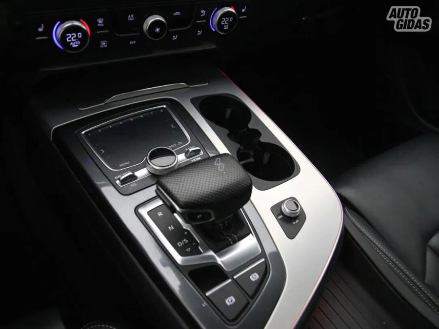 Grey Audi Q7 2016 in Vilnius, with an engine capacity of 3.00 L and mileage of 221 thousand km for 25999 €, photo 36 on AUTOMOTO.COM.LV