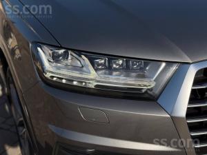 Grey Audi Q7 2016 in Daugavpils, with an engine capacity of 3.00 L and mileage of 241 thousand km for 23900 €, photo 6 on AUTOMOTO.COM.LV