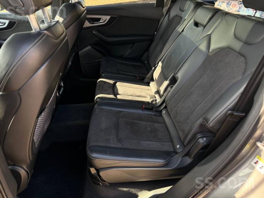 Grey Audi Q7 2016 in Daugavpils, with an engine capacity of 3.00 L and mileage of 241 thousand km for 23900 €, photo 24 on AUTOMOTO.COM.LV