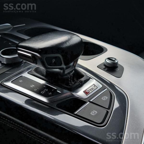 Grey Audi Q7 2016 in Riga, with an engine capacity of 4.00 L and mileage of 0 thousand km for 29000 €, photo 10 on AUTOMOTO.COM.LV