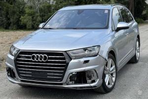 Grey Audi Q7 2016 in Vilnius, with an engine capacity of 2.97 L and mileage of 290 thousand km for 13990 €, photo 3 on AUTOMOTO.COM.LV