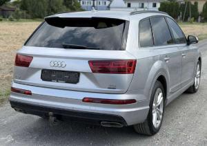 Grey Audi Q7 2016 in Vilnius, with an engine capacity of 2.97 L and mileage of 290 thousand km for 13990 €, photo 6 on AUTOMOTO.COM.LV