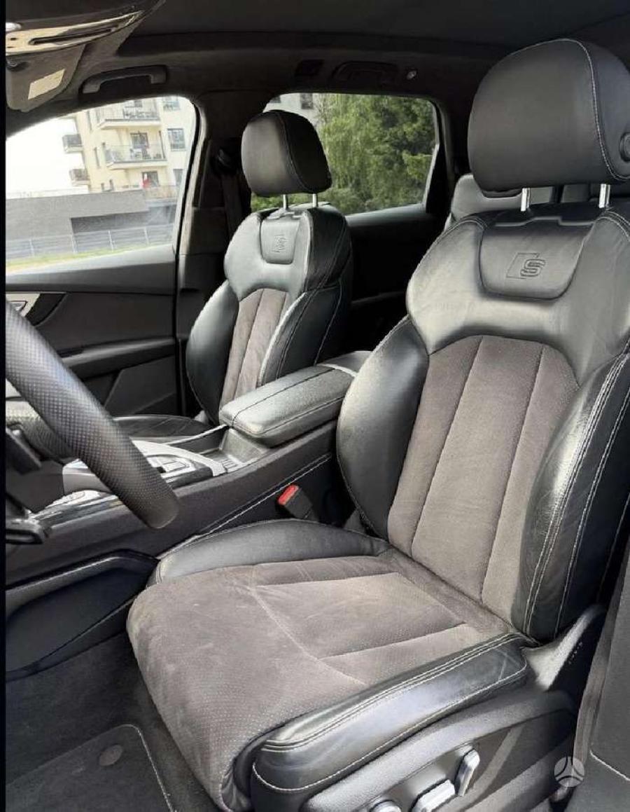Grey Audi Q7 2016 in Vilnius, with an engine capacity of 2.97 L and mileage of 290 thousand km for 13990 €, photo 14 on AUTOMOTO.COM.LV