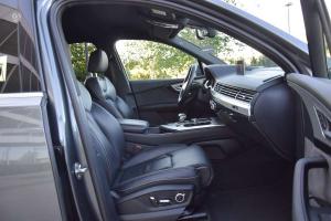 Grey Audi Q7 2016 in Vilnius, with an engine capacity of 2.97 L and mileage of 273 thousand km for 20700 €, photo 21 on AUTOMOTO.COM.LV