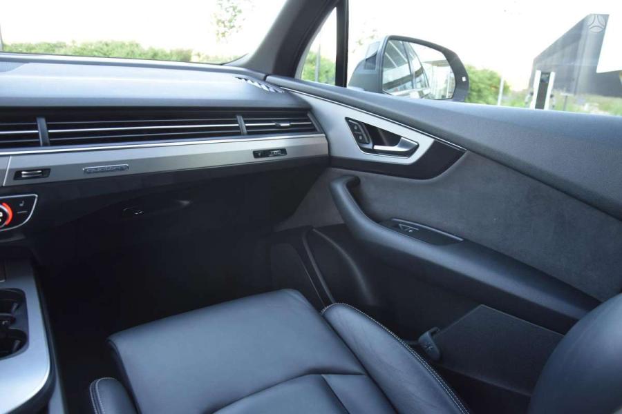 Grey Audi Q7 2016 in Vilnius, with an engine capacity of 2.97 L and mileage of 273 thousand km for 20700 €, photo 25 on AUTOMOTO.COM.LV