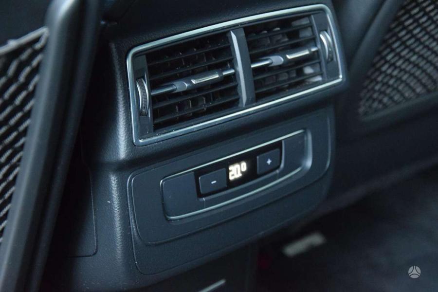 Grey Audi Q7 2016 in Vilnius, with an engine capacity of 2.97 L and mileage of 273 thousand km for 20700 €, photo 30 on AUTOMOTO.COM.LV