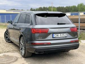 Grey Audi Q7 2016 in Riga, with an engine capacity of 3.00 L and mileage of 254 thousand km for 23995 €, photo 3 on AUTOMOTO.COM.LV