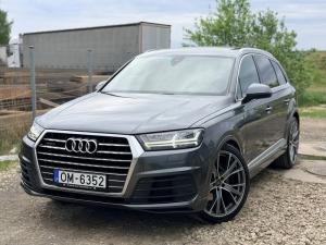 Grey Audi Q7 2016 in Riga, with an engine capacity of 3.00 L and mileage of 254 thousand km for 23995 €, photo 4 on AUTOMOTO.COM.LV