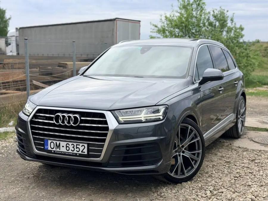 Grey Audi Q7 2016 in Riga, with an engine capacity of 3.00 L and mileage of 254 thousand km for 23995 €, photo 4 on AUTOMOTO.COM.LV