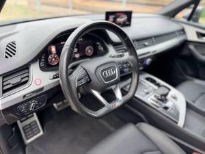 Grey Audi Q7 2016 in Riga, with an engine capacity of 3.00 L and mileage of 254 thousand km for 23995 €, photo 15 on AUTOMOTO.COM.LV