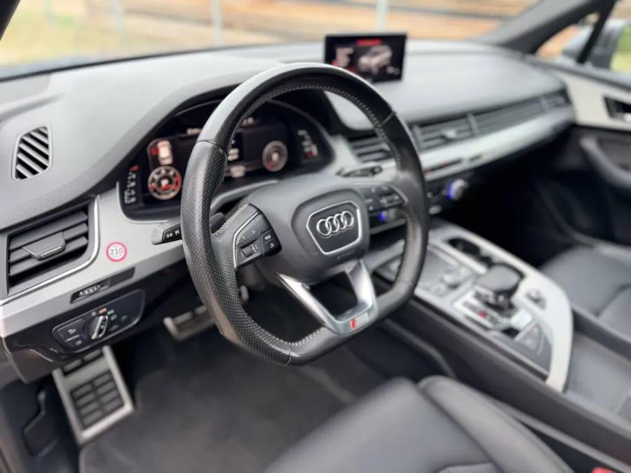Grey Audi Q7 2016 in Riga, with an engine capacity of 3.00 L and mileage of 254 thousand km for 23995 €, photo 15 on AUTOMOTO.COM.LV