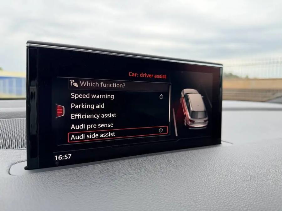 Grey Audi Q7 2016 in Riga, with an engine capacity of 3.00 L and mileage of 254 thousand km for 23995 €, photo 24 on AUTOMOTO.COM.LV