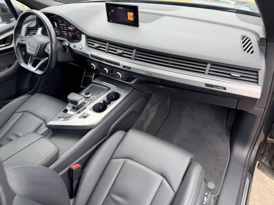 Grey Audi Q7 2016 in Riga, with an engine capacity of 3.00 L and mileage of 254 thousand km for 23995 €, photo 33 on AUTOMOTO.COM.LV