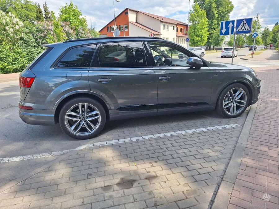Grey Audi Q7 2016 in Raseiniai, with an engine capacity of 2.97 L and mileage of 156 thousand km for 34000 €, photo 8 on AUTOMOTO.COM.LV
