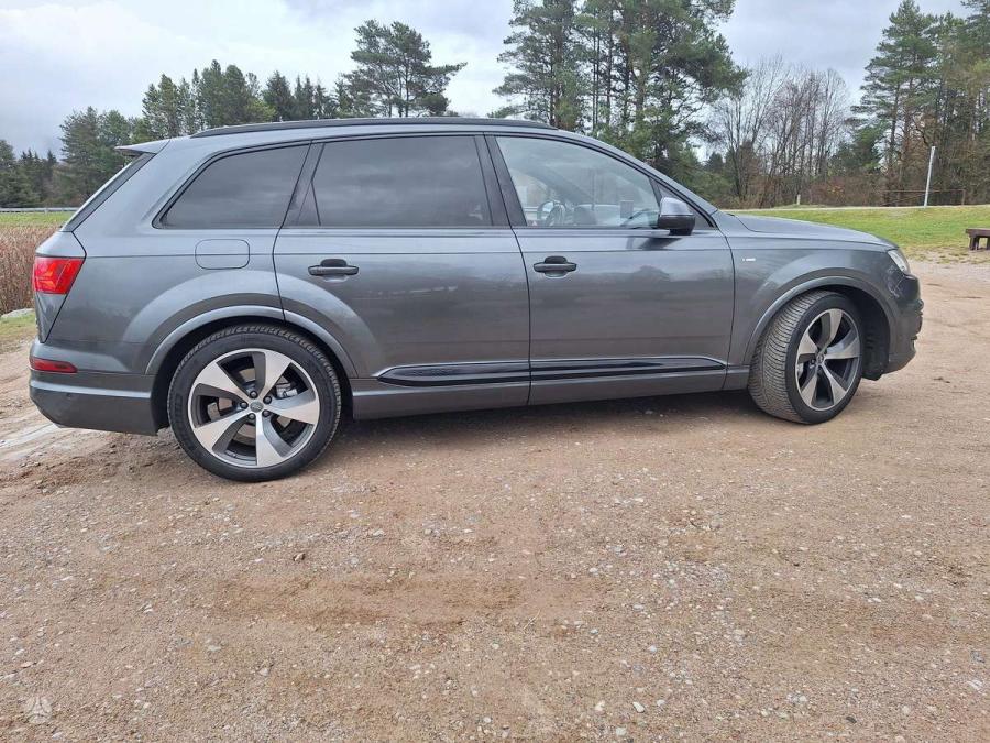 Grey Audi Q7 2016 in Raseiniai, with an engine capacity of 2.97 L and mileage of 156 thousand km for 34000 €, photo 23 on AUTOMOTO.COM.LV