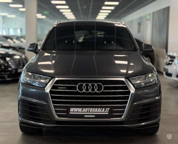 Grey Audi Q7 2016 in Klaipeda, with an engine capacity of 2.97 L and mileage of 275 thousand km for 23950 €, photo 2 on AUTOMOTO.COM.LV