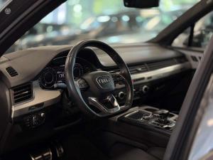 Pelēks Audi Q7 2016 Klaipėda, ar dzinēja tilpumu 2.97 L un nobraukumu 275 tūkst. km par 23950 €, foto 30 vietnē AUTOMOTO.COM.LV