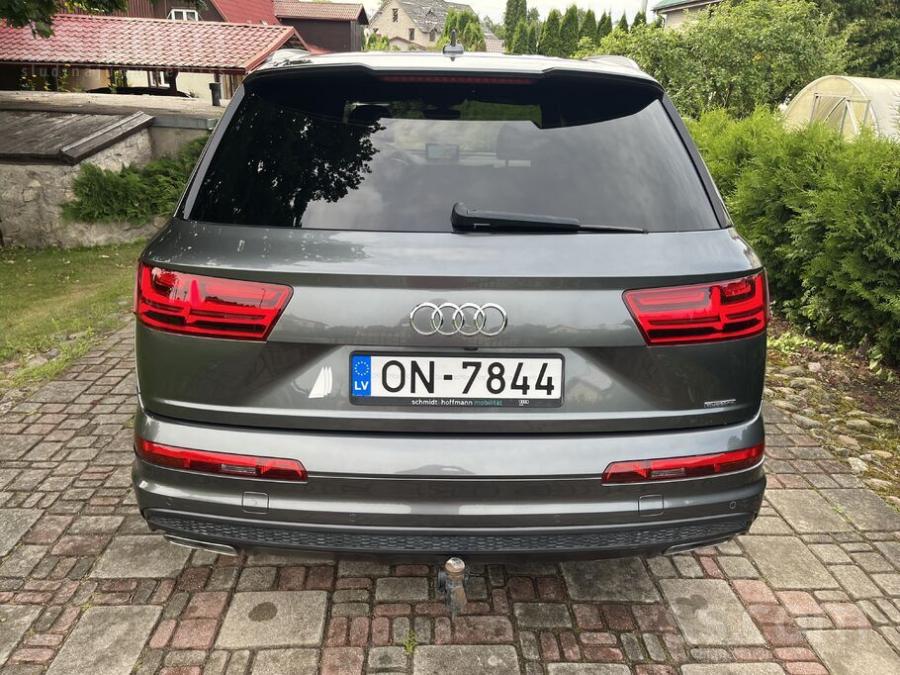 Pelēks Audi Q7 2016 Rīga, ar dzinēja tilpumu 3.00 L un nobraukumu 260 tūkst. km par 18950 €, foto 5 vietnē AUTOMOTO.COM.LV