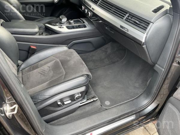 Grey Audi Q7 2016 in Riga, with an engine capacity of 3.00 L and mileage of 260 thousand km for 18950 €, photo 9 on AUTOMOTO.COM.LV