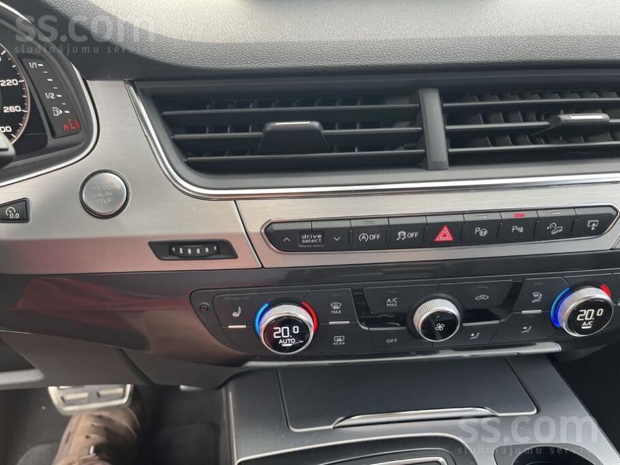 Pelēks Audi Q7 2016 Rīga, ar dzinēja tilpumu 3.00 L un nobraukumu 260 tūkst. km par 18950 €, foto 14 vietnē AUTOMOTO.COM.LV