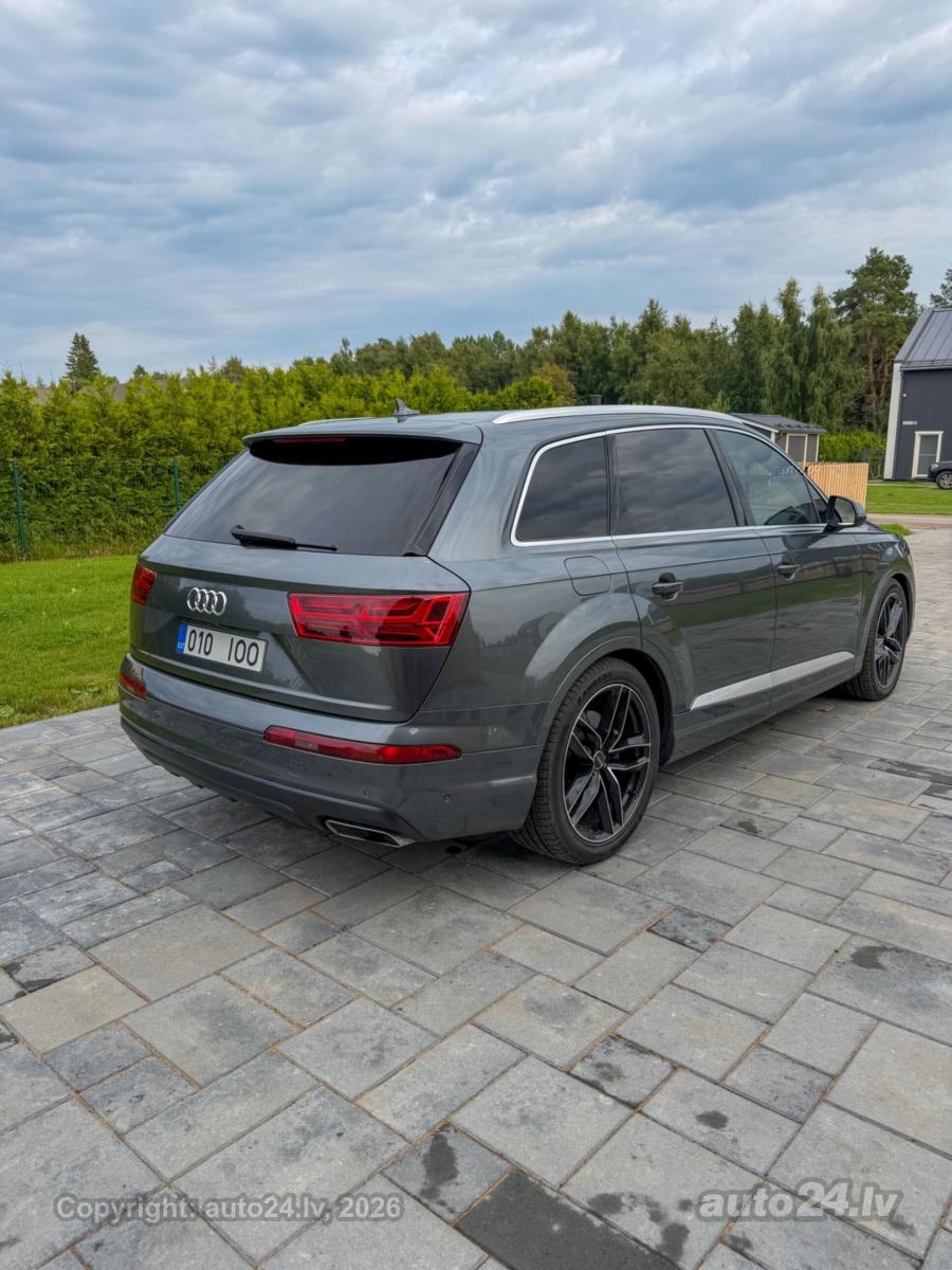 Grey Audi Q7 2016 in Tallinn, with an engine capacity of 3.00 L and mileage of 223 thousand km for 27499 €, photo 4 on AUTOMOTO.COM.LV