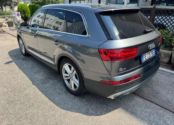 Pelēks Audi Q7 2016 Kauņa, ar dzinēja tilpumu 3.00 L un nobraukumu 218 tūkst. km par 21800 €, foto 2 vietnē AUTOMOTO.COM.LV