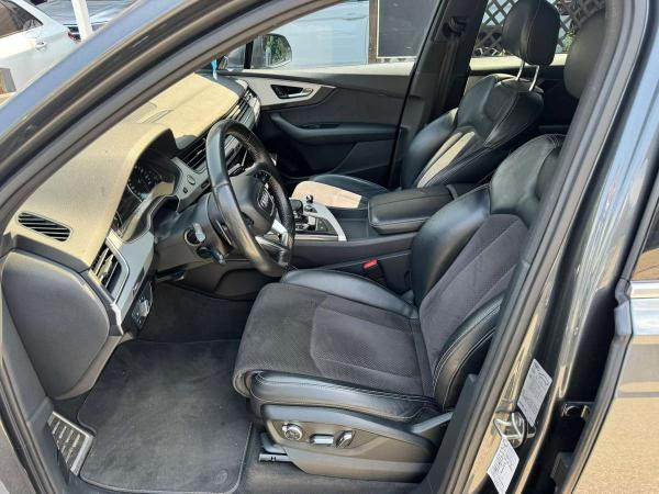 Pelēks Audi Q7 2016 Kauņa, ar dzinēja tilpumu 3.00 L un nobraukumu 218 tūkst. km par 21800 €, foto 6 vietnē AUTOMOTO.COM.LV