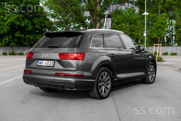 Pelēks Audi Q7 2016 Rīga, ar dzinēja tilpumu 3.00 L un nobraukumu 298 tūkst. km par 19200 €, foto 4 vietnē AUTOMOTO.COM.LV