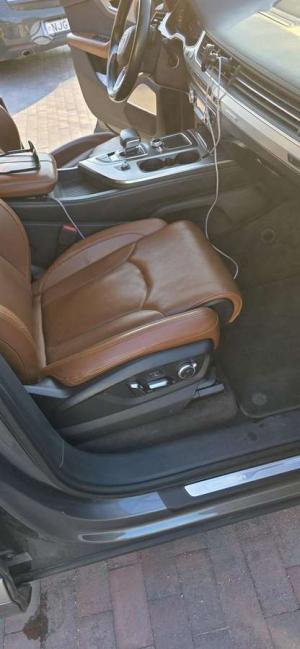 Pelēks Audi Q7 2016 Kauņa, ar dzinēja tilpumu 2.97 L un nobraukumu 274 tūkst. km par 25500 €, foto 14 vietnē AUTOMOTO.COM.LV