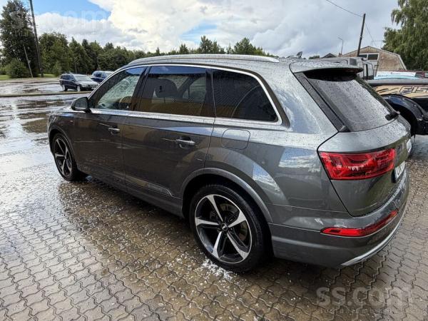 Grey Audi Q7 2016 in Talsi, with an engine capacity of 3.00 L and mileage of 252 thousand km for 23500 €, photo 7 on AUTOMOTO.COM.LV