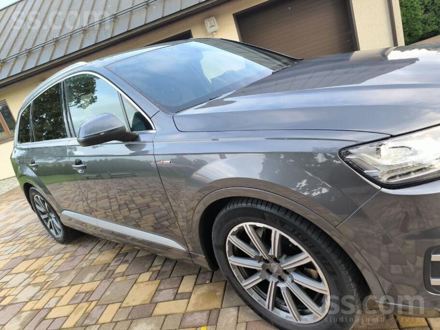 Grey Audi Q7 2016 in Ludza, with an engine capacity of 3.00 L and mileage of 187 thousand km for 28000 €, photo 7 on AUTOMOTO.COM.LV