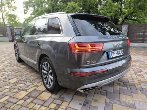 Grey Audi Q7 2016 in Ludza, with an engine capacity of 3.00 L and mileage of 187 thousand km for 28000 €, photo 8 on AUTOMOTO.COM.LV