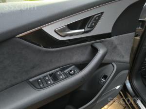 Grey Audi Q7 2016 in Ludza, with an engine capacity of 3.00 L and mileage of 187 thousand km for 28000 €, photo 15 on AUTOMOTO.COM.LV